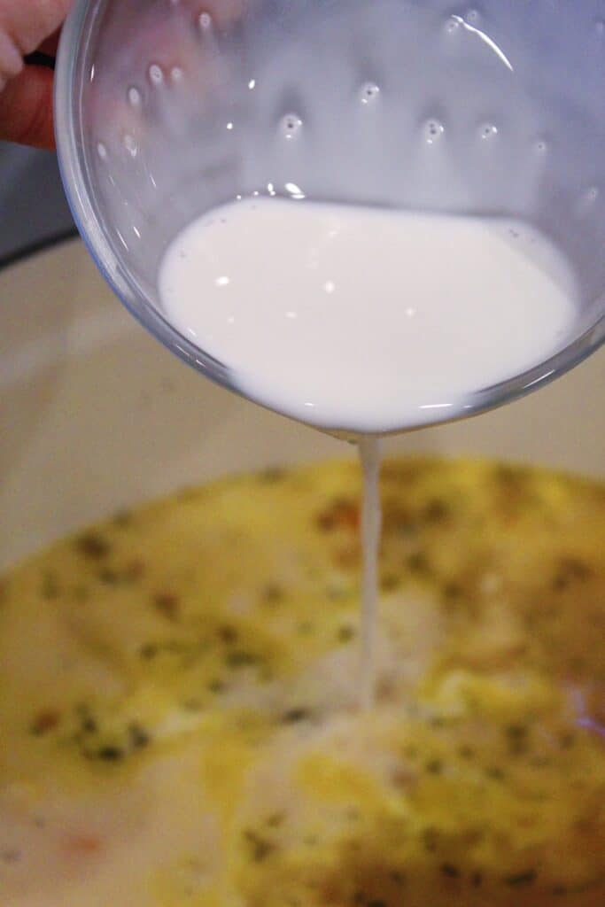 Homemade New England Clam Chowder with Fresh Clams - Cuisine & Cocktails